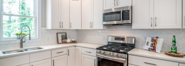 The Ultimate Guide for Cabinet Handles Selection, Placement & Sizing